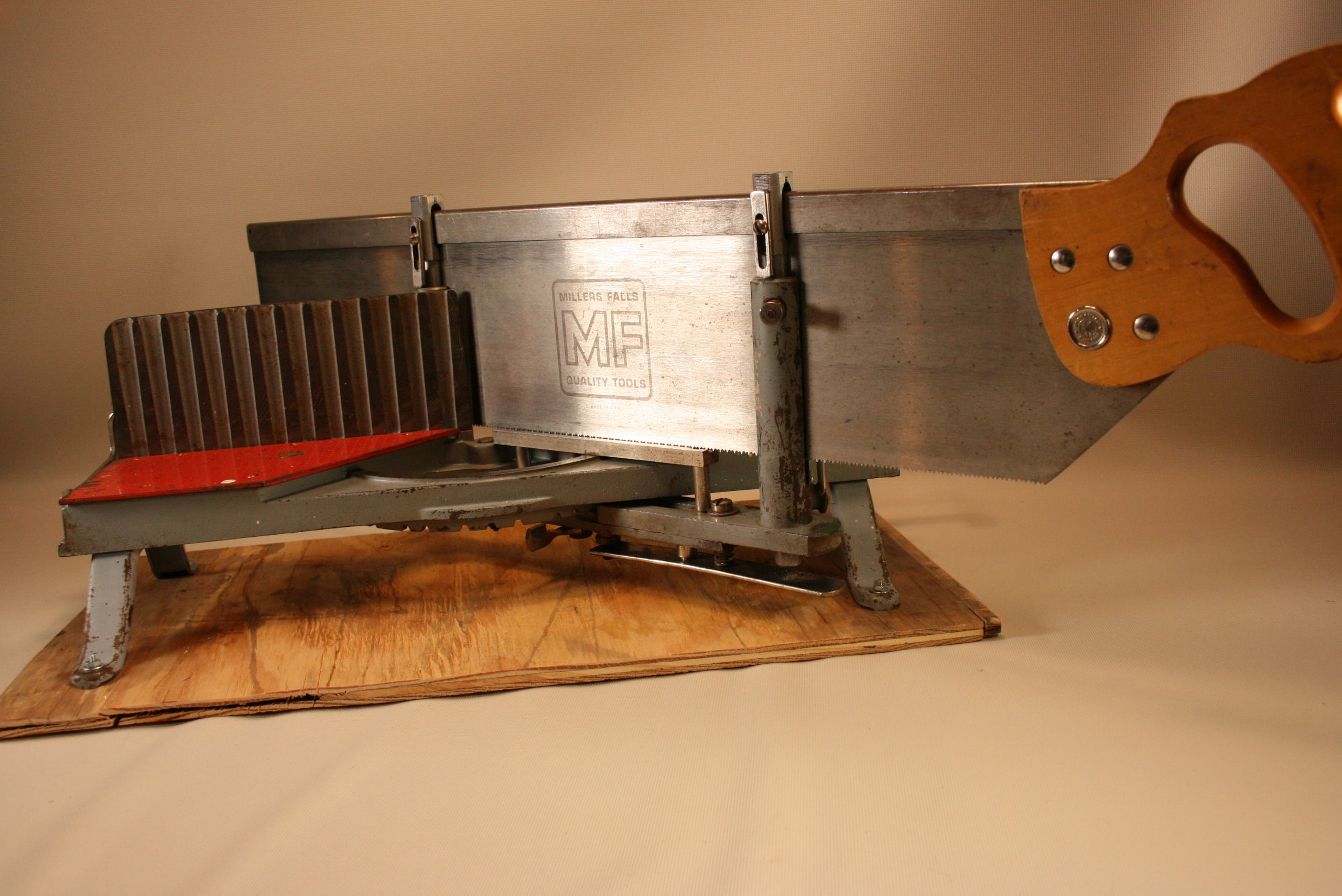 Millers Falls No. 74C Miter Box, Original Saw, Sharpened | Vintage ... Millers Falls No. 74C Miter Box, Original Saw, Sharpened | Vintage ...